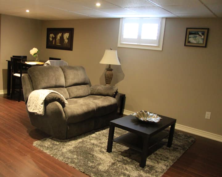 West End Cozy Suite - Niagara Falls