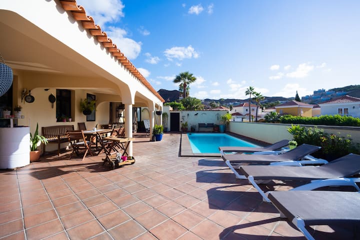 Tauro Golf Private 4 Bedroom Villa - Mogán
