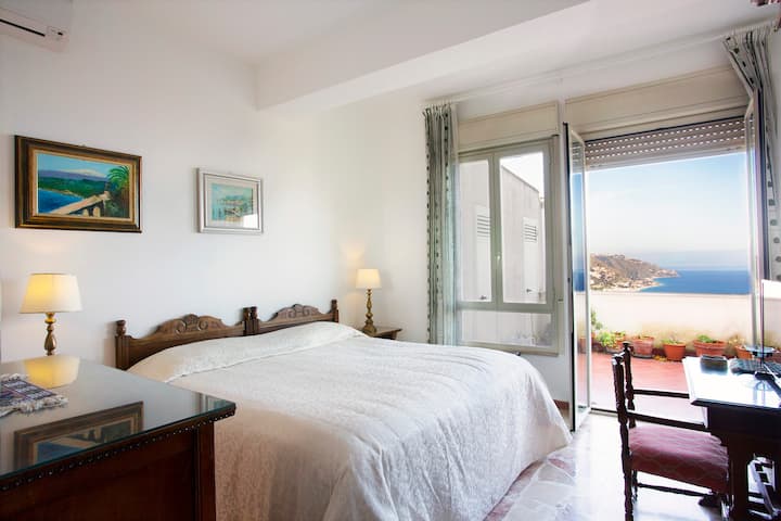 Nelly's Guest House - Taormine