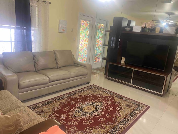 Sweetheart Cozy Home In The West Of Wynwood - Miami