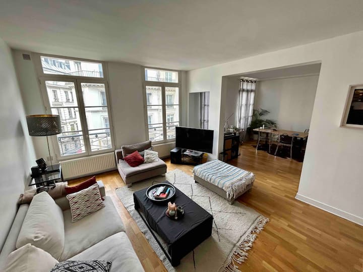 Spacious, Luminous, Central Loft Type, 1bd, 60sqm - Musée du Louvre