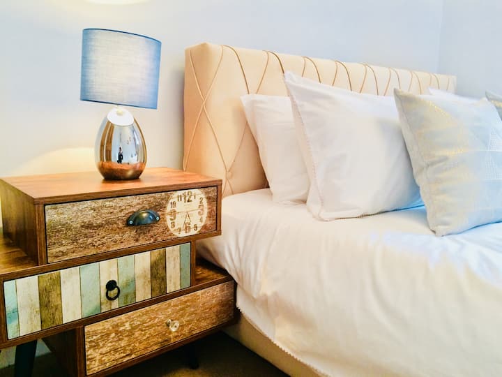 Cosy & Modern Central Apartment - Edinburgh, UK