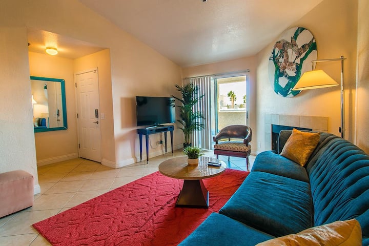 2 Strip View Remodeled Condo, Pool 05 Miles Strip - 亨德森