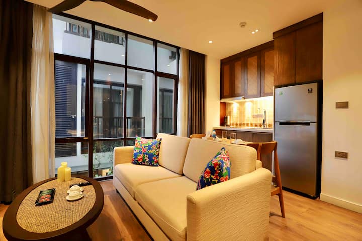 1br/entire Place/tropical House/hoan Kiem Dist - Hanoi