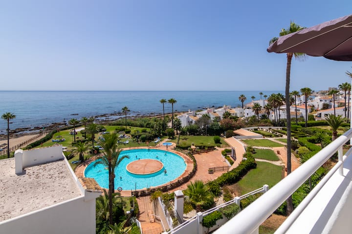 Mooi Appartement Direct Aan Het Strand Te Huur - La Cala de Mijas