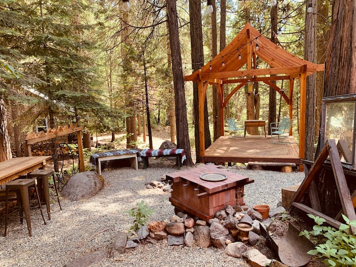 Hummingbird Hill - Fish Camp, CA
