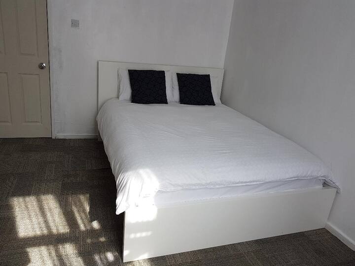 Private Double Bedroom Nottingham City - Nottingham
