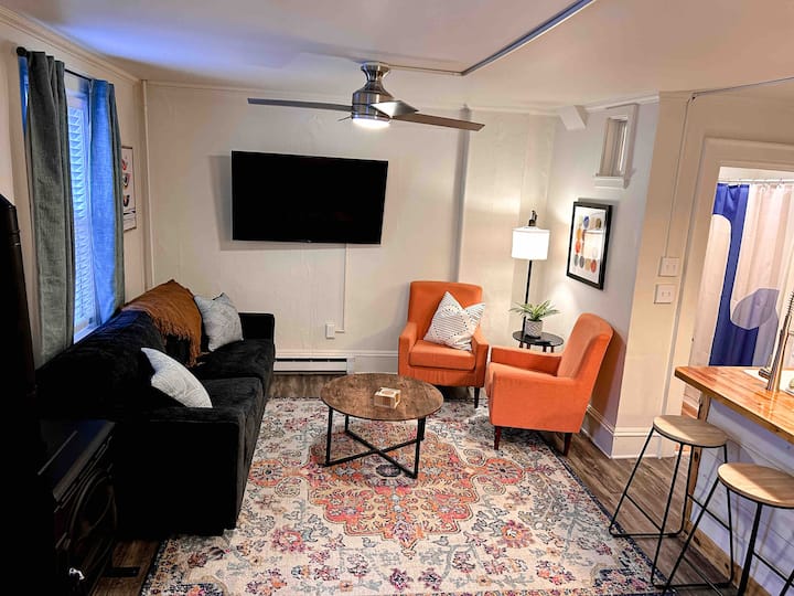 Oasis Near Church Street - Burlington, VT