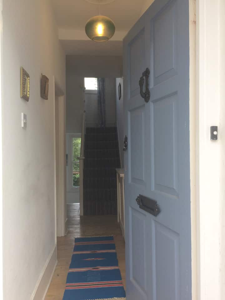 Charming 3 Bedroom House In Camden/chalk Farm Area - Londen