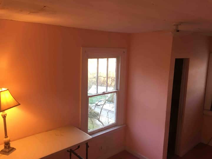 Famous Mt Stage Host & Composer’s Inspiring Home - Charleston, WV