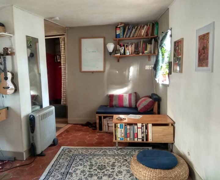 Petit Studio - 15m² - Au Centre De Paris - Paris
