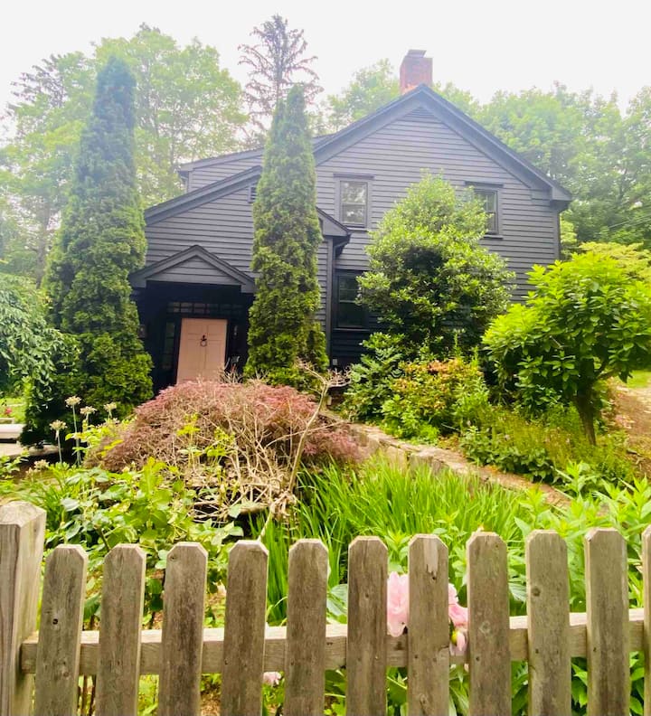 Lily Pond Farmhouse-connecticut/westchester Border - Bedford, NY