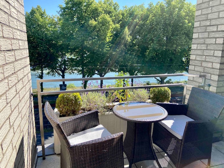 Helle Wohnung Am Rhein - Cologne