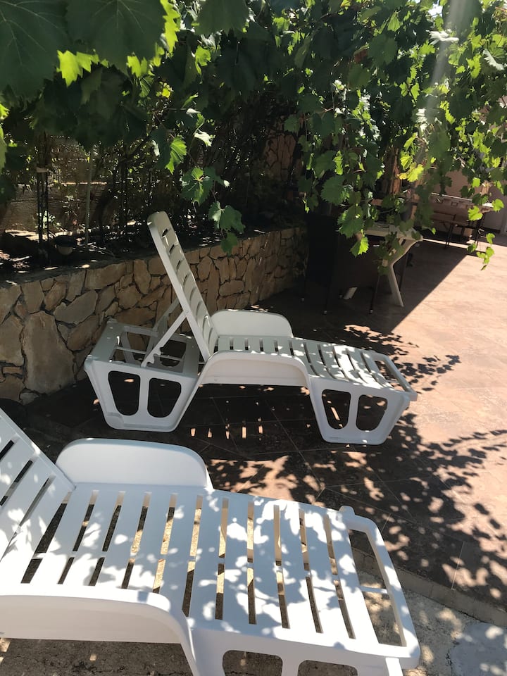 Studio Size 30sqm - Hvar