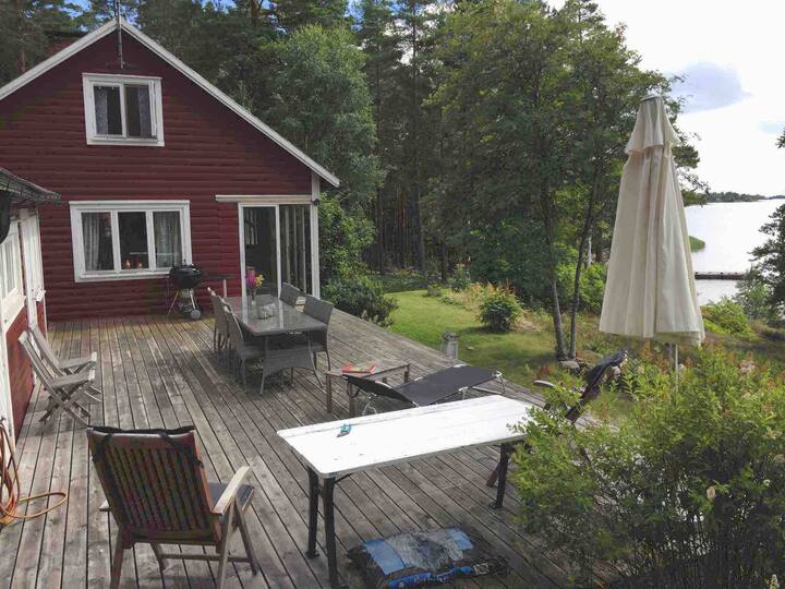Lakeview-8 Beds-beach-sauna-fishing-forest-peace - Åmål