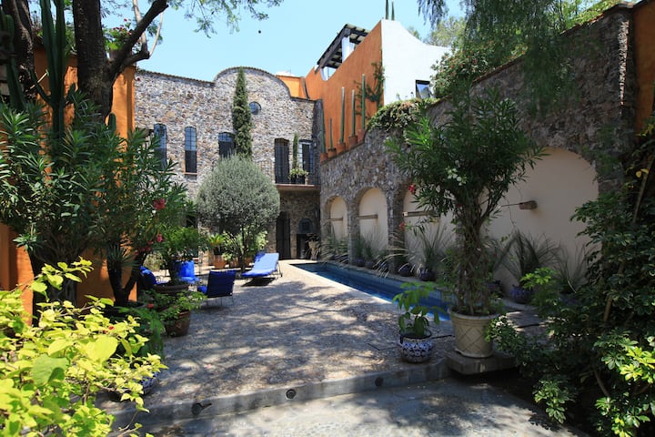 Historic Centro Spanish Garden Home - San Miguel de Allende