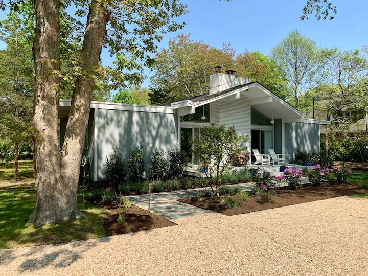 Mid Century Mod Beachy Hamptons Cottage - East Hampton, NY