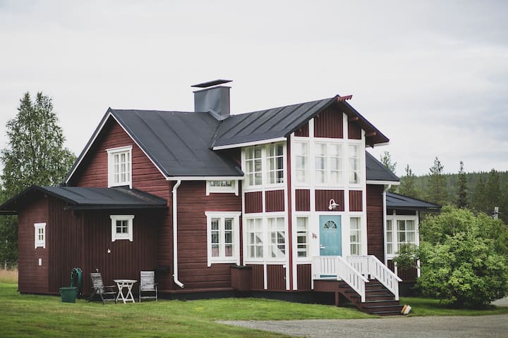 Forest Ranger's House–authentic Lappish Atmosphere - Lapland