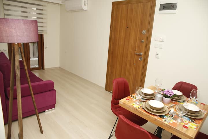 With A Balcony Apartment - İstanbul