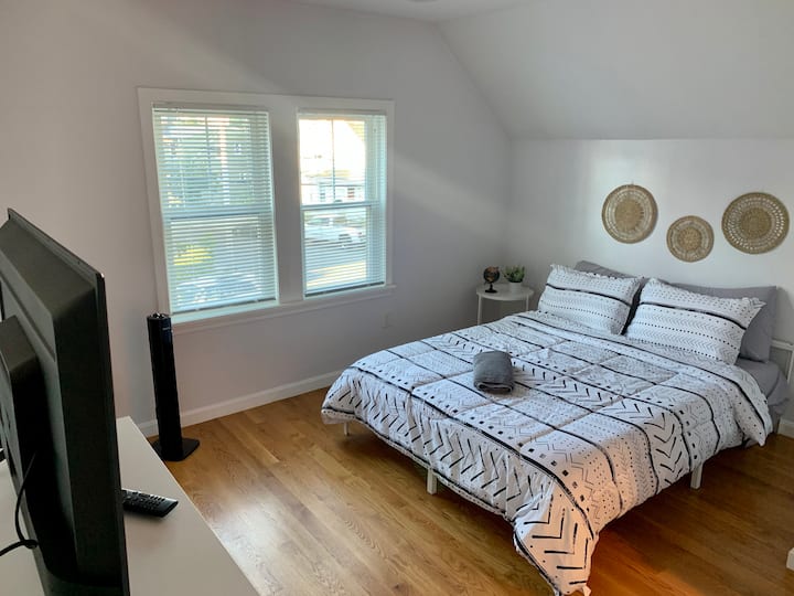 1 Bedroom Apartment With Greats Views! - Lynn, MA