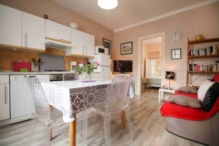 Luchon Apartment T2 Downtown Balcony Garden Wifi # 6 - Les