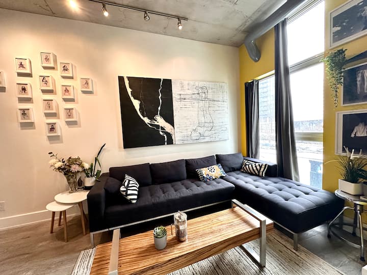 Queen West 2 Bdm Design Condo - Toronto