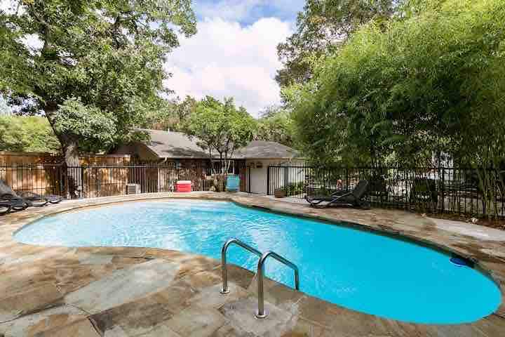 Amazing Pool & Patio - Hot Tub Too! Updated House! - Dallas, TX