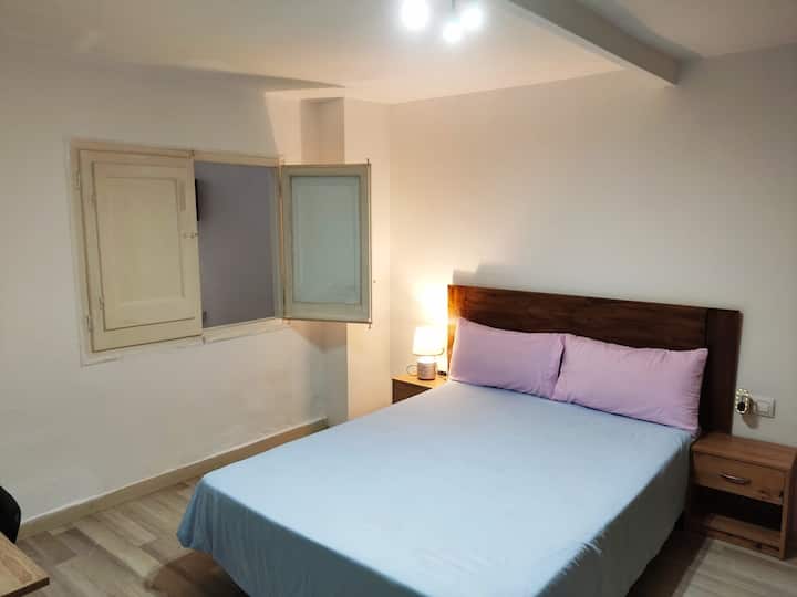 Private Room In Lleida Capital (Basement) - Lleida