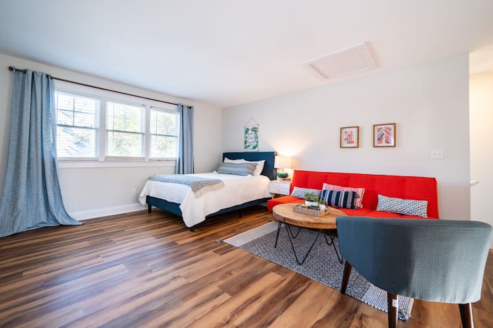 Best Location! Clean, Beautiful, Walkable Cottage. - Chapel Hill, NC