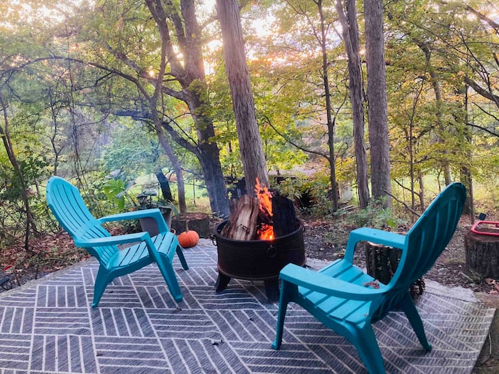 Fun, Private, Cozy, Tiny House - Red Maple Vineyard, West Park