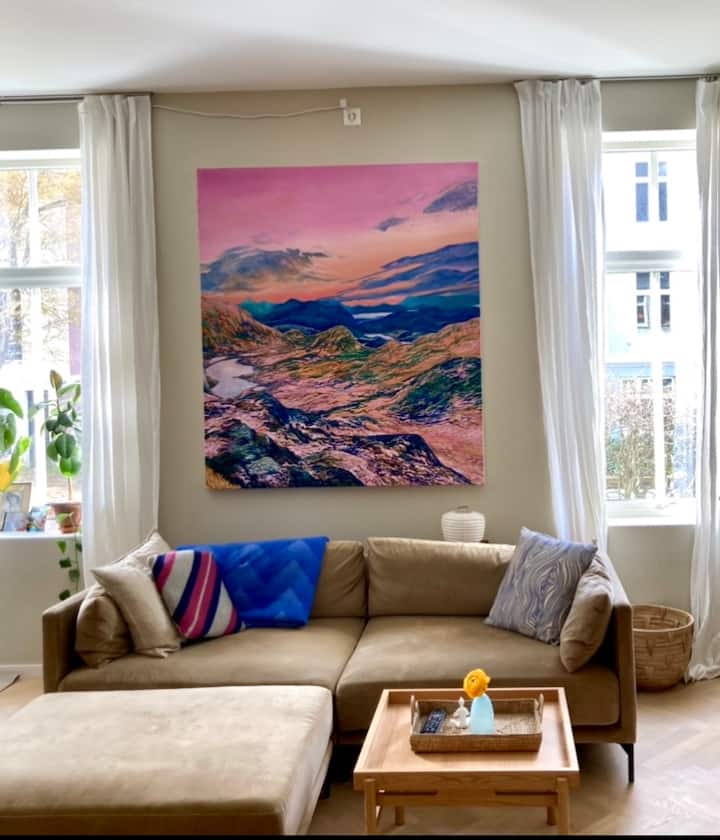 Beautiful Home In Historic Building - Bergen
