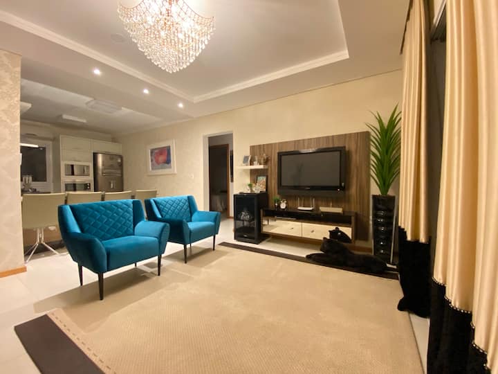 Lindo Apartamento Vista Mar Em Balneário Perequê - Pôrto Belo