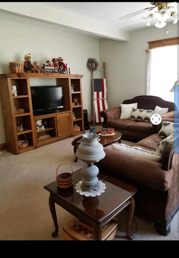 Jonis Air Bnb - Hastings, NE