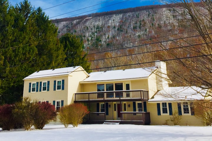 Beautiful Mountainside Lodge- Bristol Mountain, Ny - Naples, NY