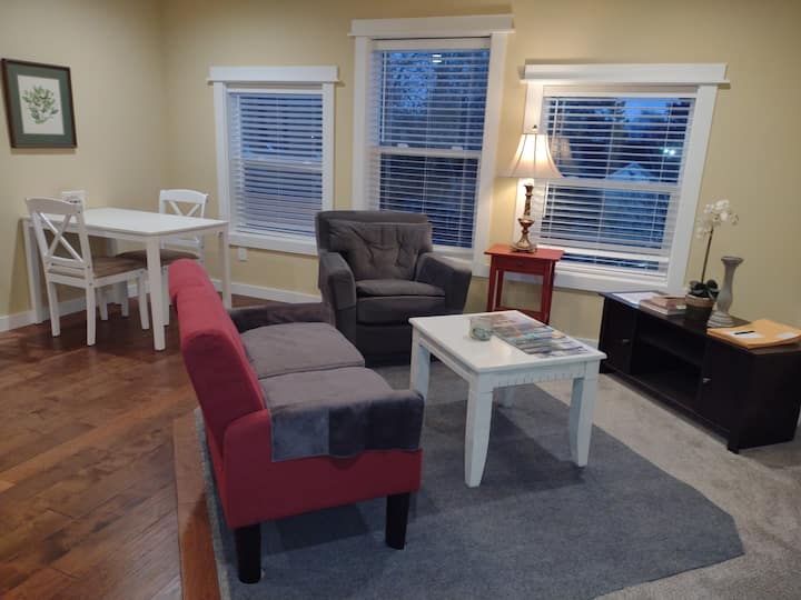 Private Room/desk - Portland, OR