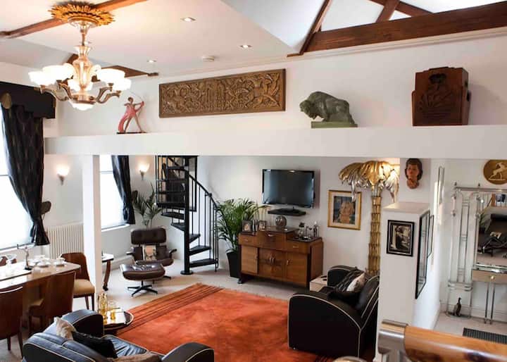 Art Deco Styled Unique Loft Apartment - St Agnes