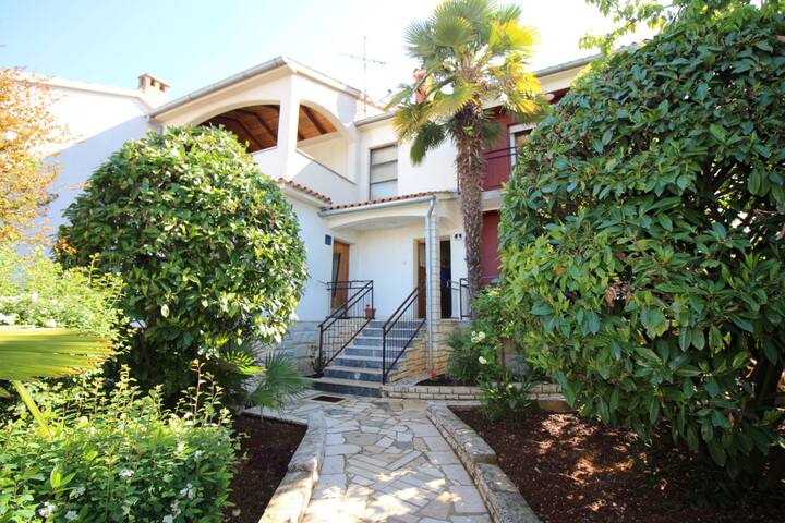 Apartment Pia B5 In Quiet Area, Near City Center - Poreč