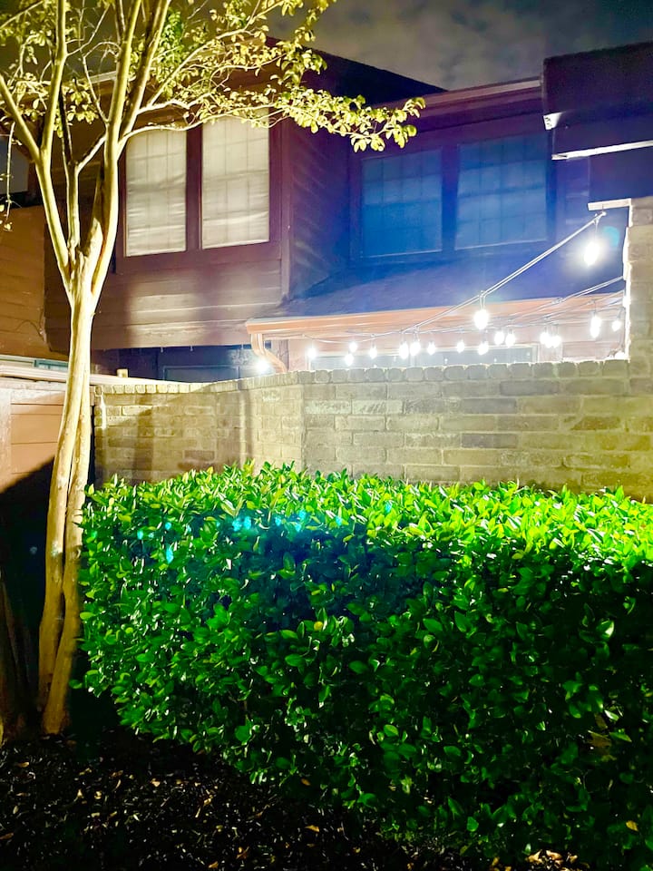 Lovely 3 Bedroom Home With Access To Pool - Sugar Land, TX