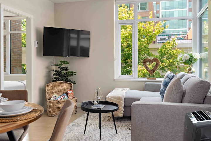 2br Charming Downtown Retreat, Close To Chinatown - Victoria