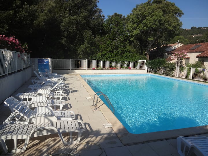 Mini Villa 2 Chambres Dans Résidence Avec Piscine - Corsica