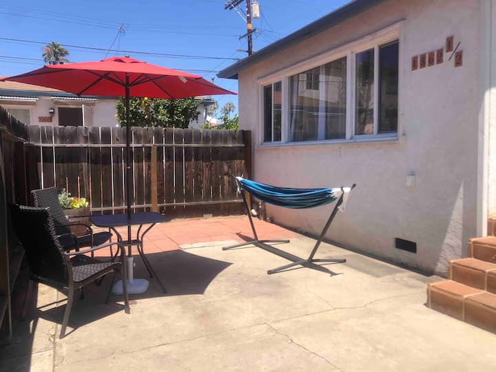 One Bedroom Beach Casita With Parking And Laundry - San Diego, CA