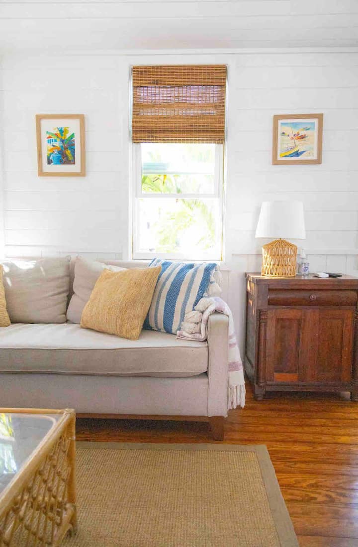 Yellow Bird Cottage in Hopetown Settlement - Cottages for Rent in Elbow ...