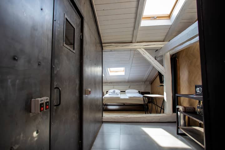 Vysoka Khata 4 - Lviv