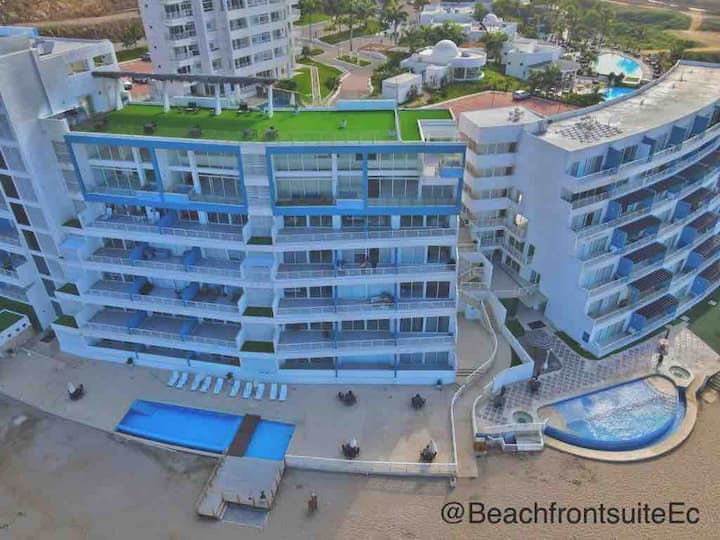 Beachfront Suite Ec At Ocean Club Suites Ii - Playas