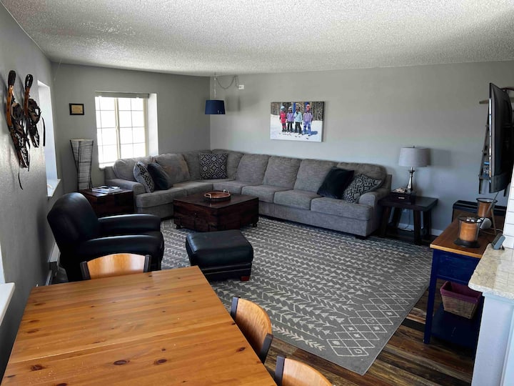 Slopeside Condo In Front Of Powderhorn Ski Lift - Mesa, CO