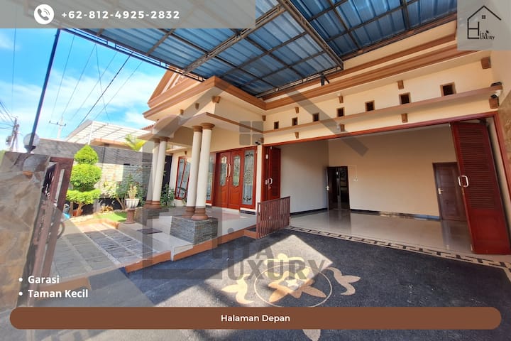 Rumah Megah & Mewah Tengah Kota - Banyuwangi