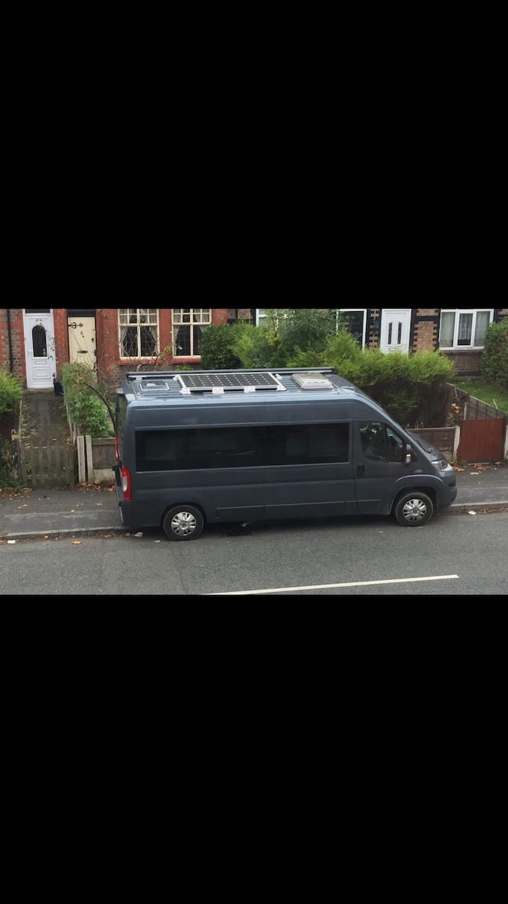 Motorhome Deluxe - Warrington