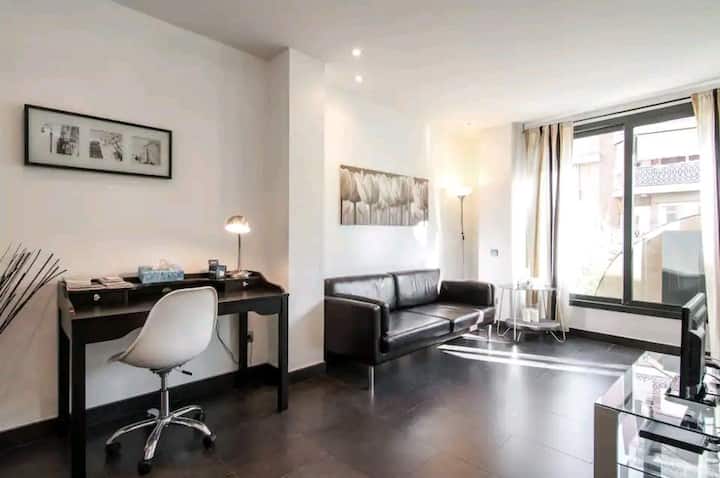 Poblenou Beach Experience - La Barceloneta