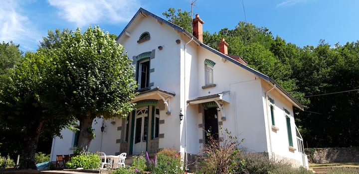 La Belle Idée : Séjours En Famille Ou Entre Amis - Loire