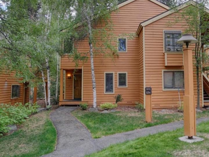 Newly Available! 3-bed Condo, Spa, Close To Beach - Carson City, NV
